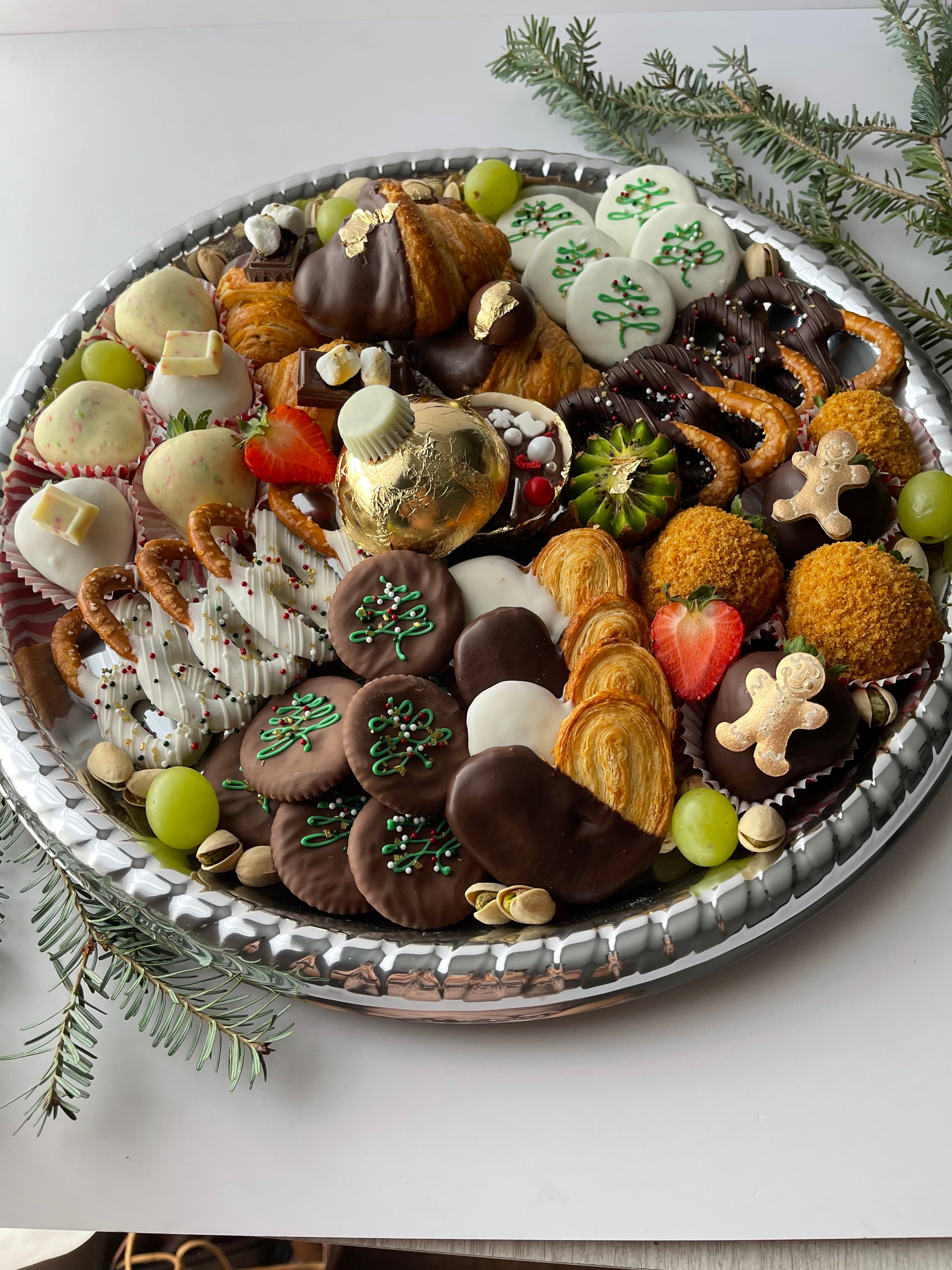 JOLLY PLATTER | Chocolate Dips by Lisa